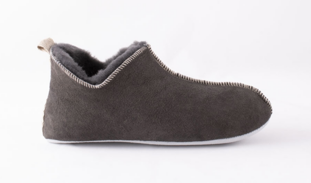 Anders Slipper – Jersey Oak Furniture